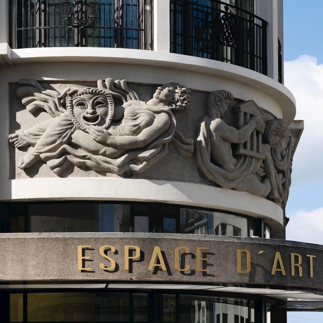 Le Comoedia à l'Honneur dans Côte Ouest - Comoedia